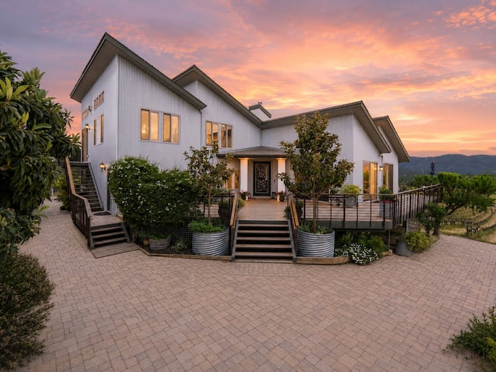The Vineyard House - San Miguel, CA