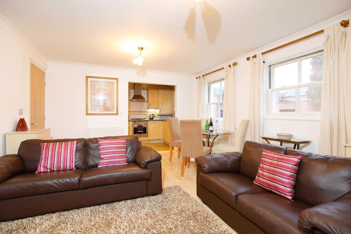 Family-friendly Apartment, Central Leamington Spa - Royal Leamington Spa