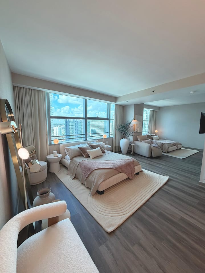 Sapphire 2802 - Miami