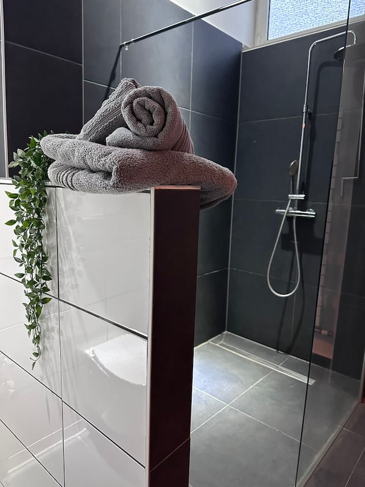 ÜBer Den Dächern Von Duisburg - Oberhausen