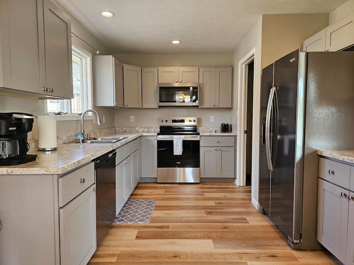 Home Base For Exploring Springfield - Springfield, MO