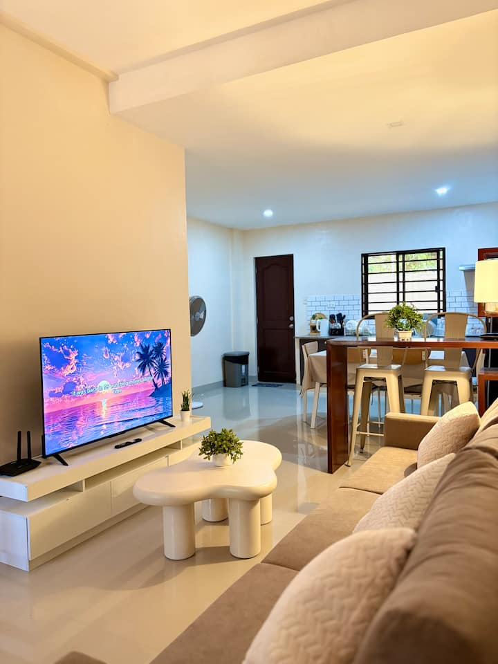 Spacious Home In Cagayan De Oro For Big Groups - Cagayan de Oro