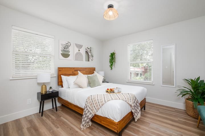 Walk To Uf/stadium | Near Shands/downtown (New!) - Gainesville, FL