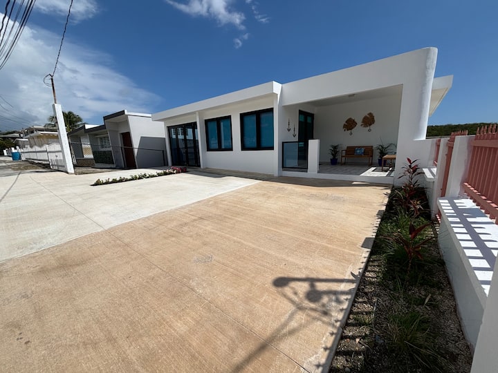 Crab Villa Beach House - Yauco