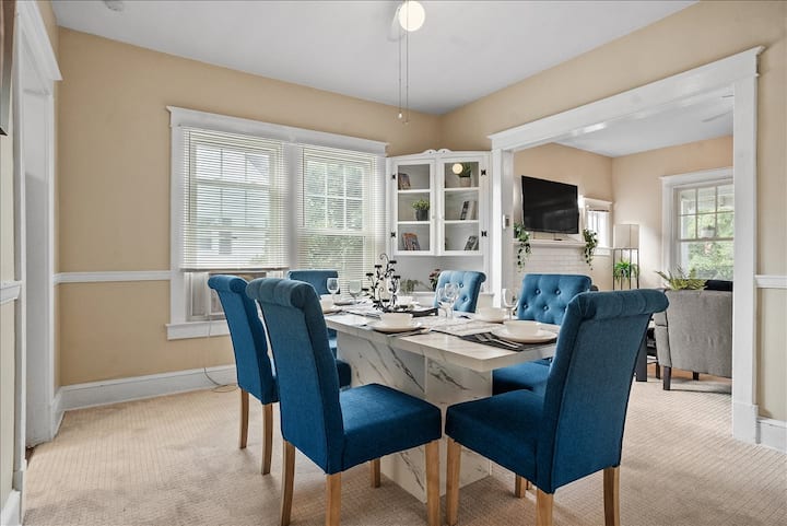 10 Minutes To Washington Monument! Entire House! - Washington, D.C.