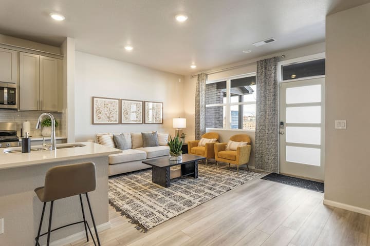 The Rome Street Retreat - Near Dia, Gaylord & Afb - Aurora, CO