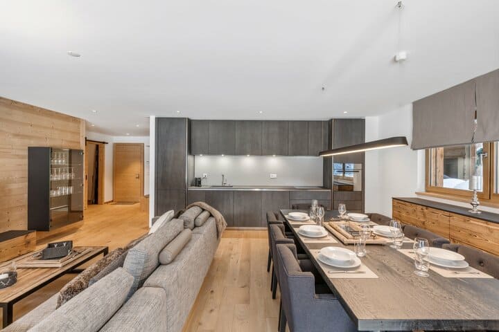 Entire Apartment With Parking Tux - Tux