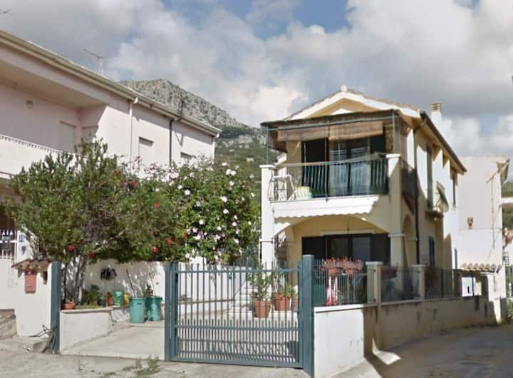 App. Piano Terra
 Wi-fi 
Parcheggio Gratuito - Santa Maria Navarrese