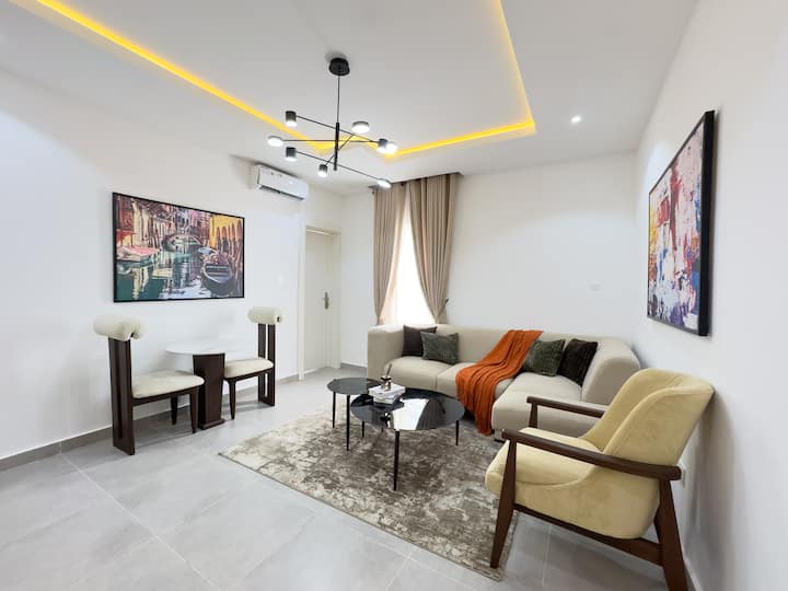 Lovely 1bed In A Serene & Secured Estate + Pool - Lagos