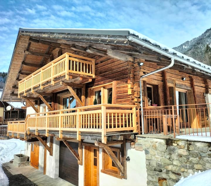 Chalet Beaufort
Le Chalet D'alexis - Hauteluce - Les Saisies