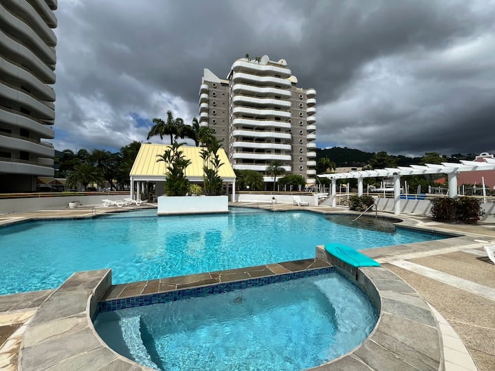 Waterfront Luxury 3br Condo In Westmoorings - Port of Spain