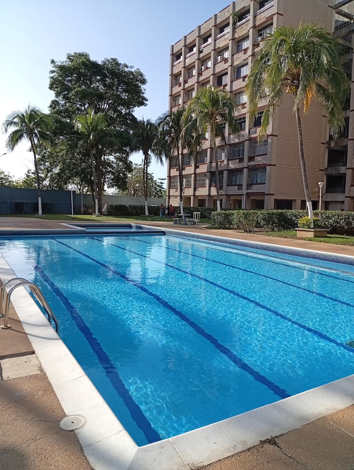 Amplio Y Confortable, Cerca De Todo - Venezuela