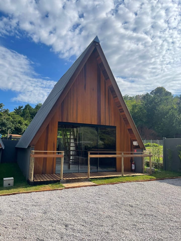 Chalé Romântico Em Piracaia Com Hidro E Fogueira - Brazil