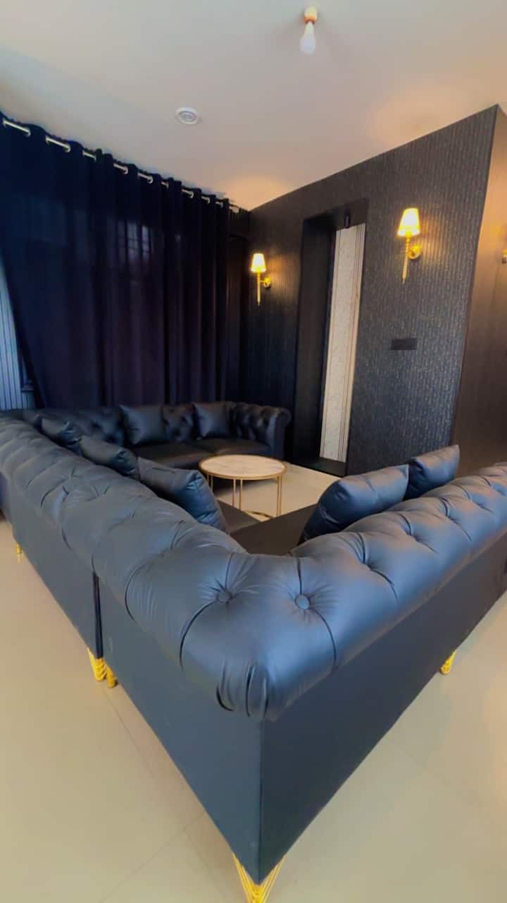 Terminal Stay - 3bhk Presidential Suit In Meerut - Modinagar