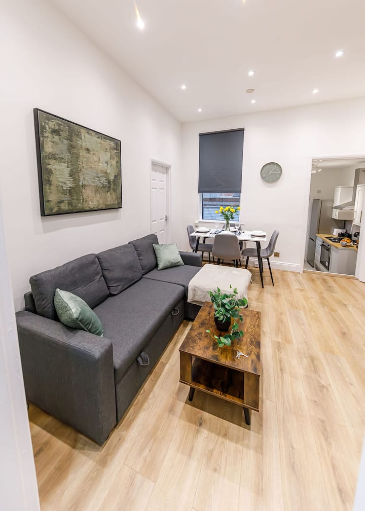 Perfect For Contractors - New 4bed 2bath - Parking - Sunderland