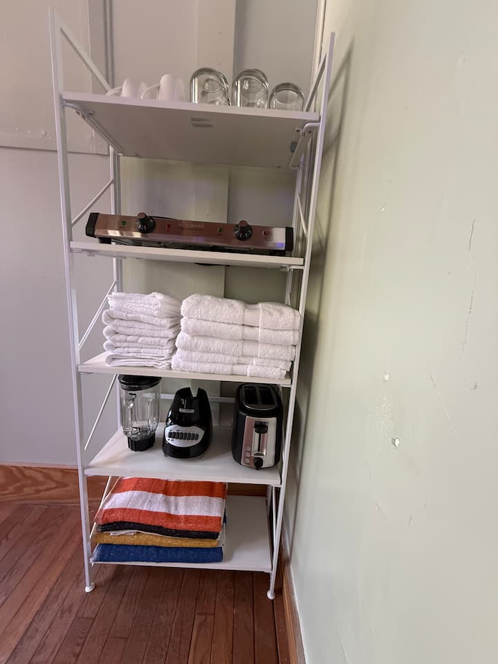 Walk To Uf From This Retreat For 4! - Gainesville, FL