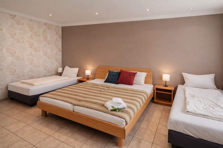 Basecamp Am Waldrand Für Gruppen/familien/monteure - Hammersbach