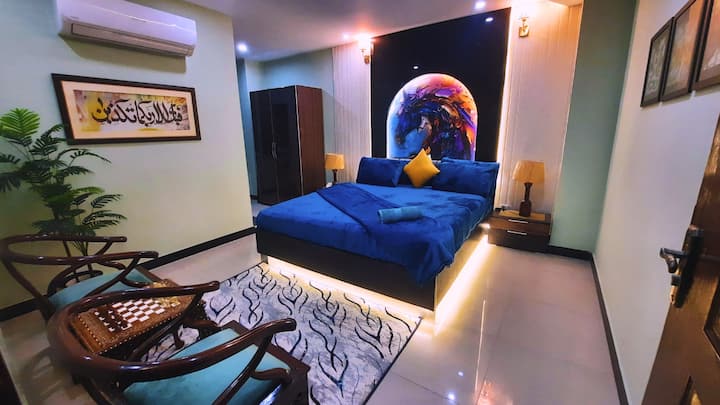 Designer 1 Bed Retreat |Chess |Self Check-in |Wifi - Lahore