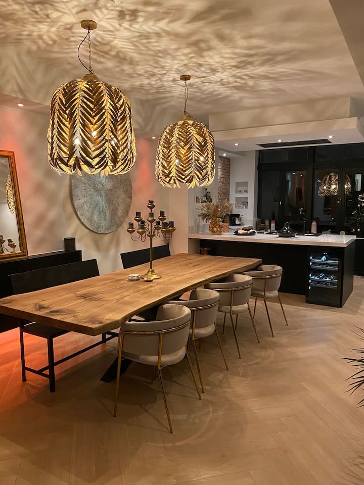 Spacious Two-bedroom Home With En-suite Bathroom - Delft