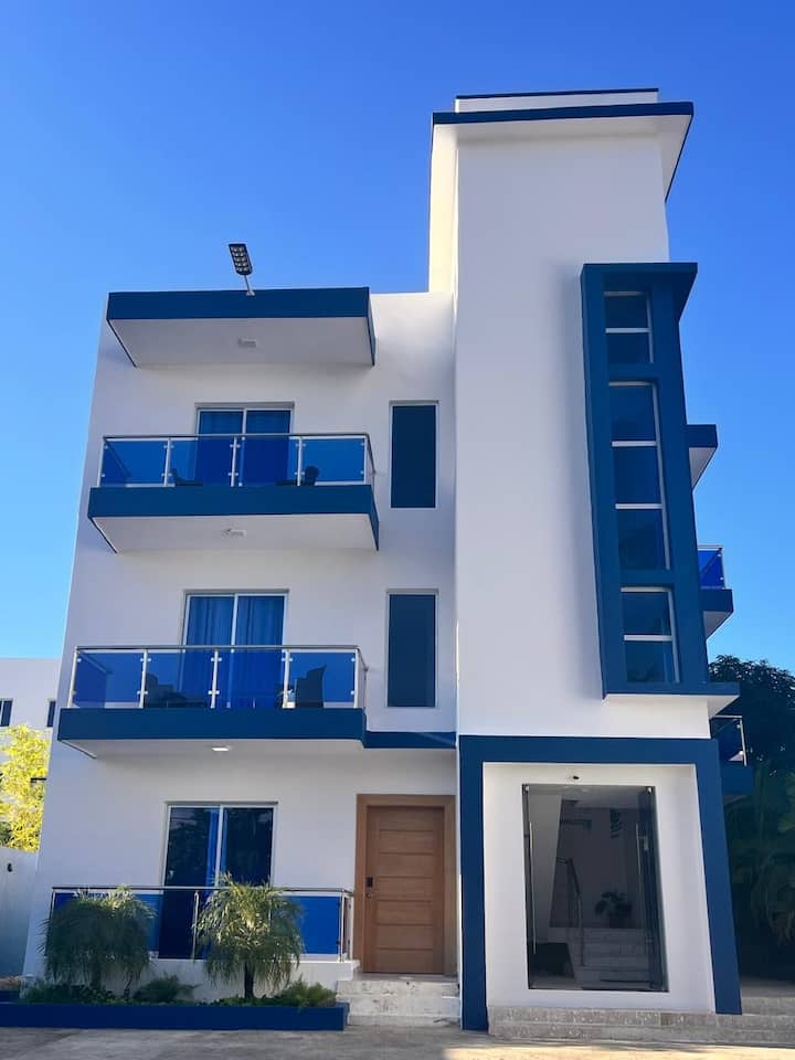 Amazing 9 Bedrooms Close To Everything With Pool - Puerto Plata