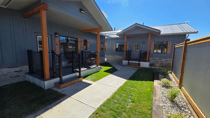 Parkside Cabin 406 - West Yellowstone, MT