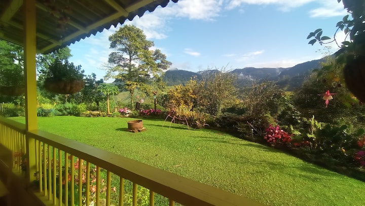 Casa Madreselva - Jardín