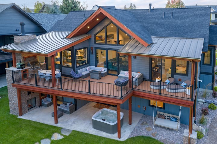 Glacier Riverside Retreat - Columbia Falls, MT