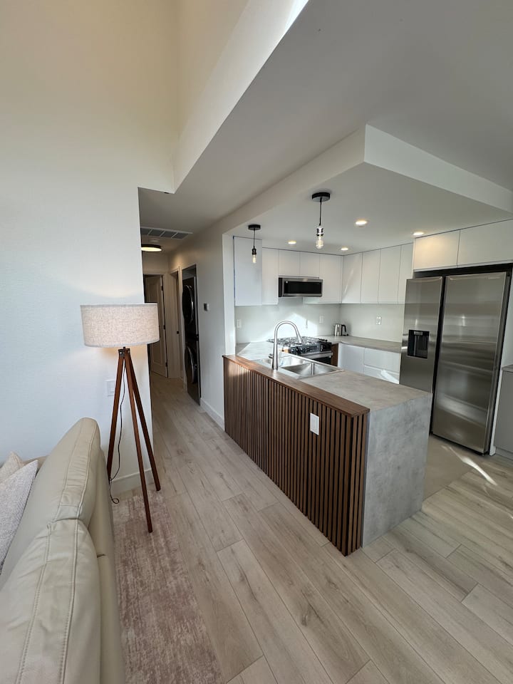 Modern Condo With Rural Charm - Lake Forest, CA
