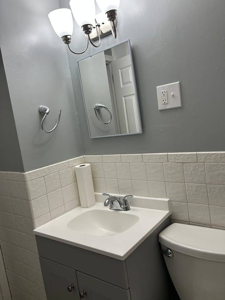 Cozy Living - Akron, OH