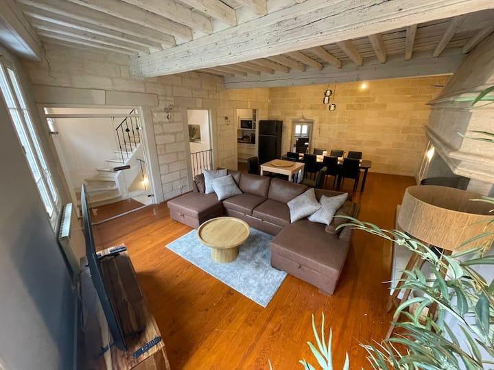 Maison De Ville - Villeneuve-lez-avignon Centre - Villeneuve-lès-Avignon