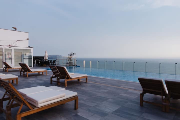 Loft Moderno En Edificio Tipo Club | Piscina - Peru