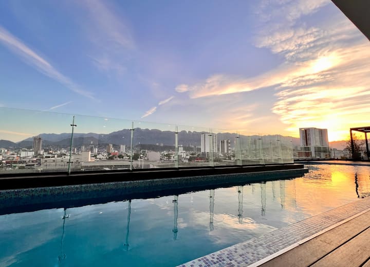 Hermoso Departamento En El Centro De Monterrey - México