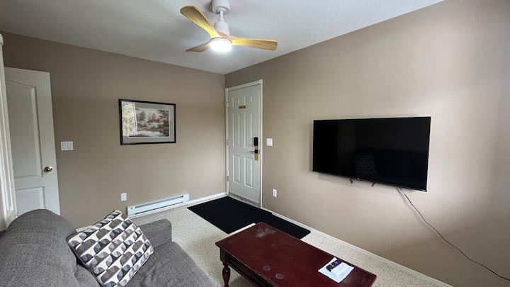 1br Suite With River & Mountain Views In Fernie - Fernie