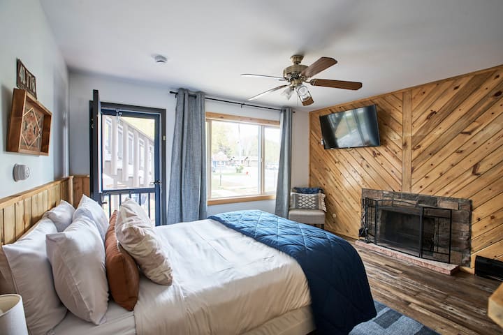Cozy Cabin With Queen Bed And Fireplace. - Estes Park, CO