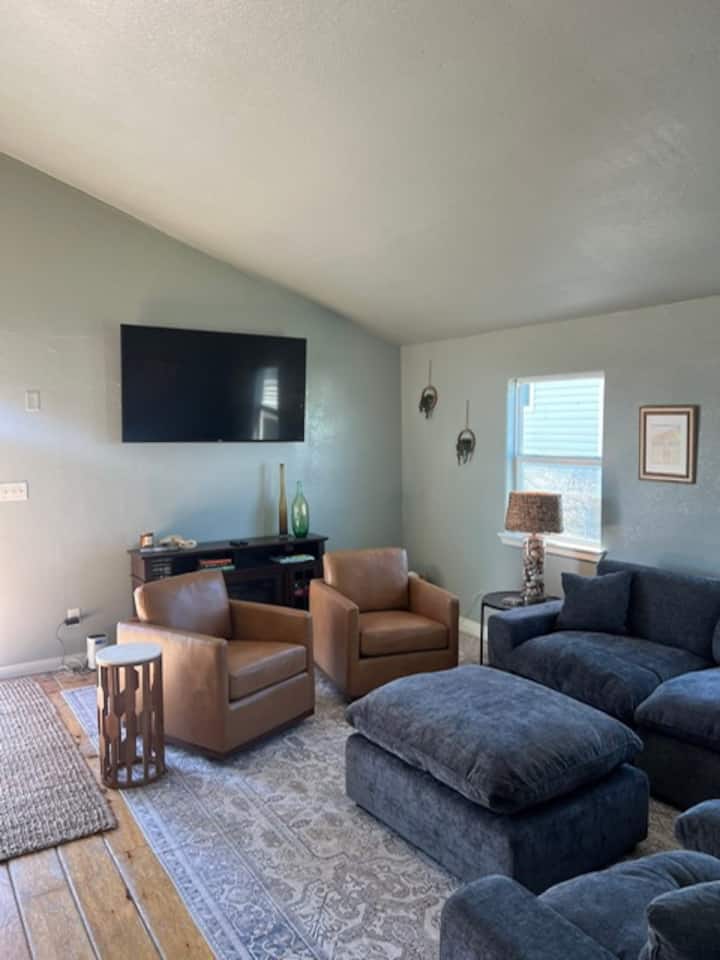 Newly Remodeled 3br Beach Escape In Surfside - Freeport, TX