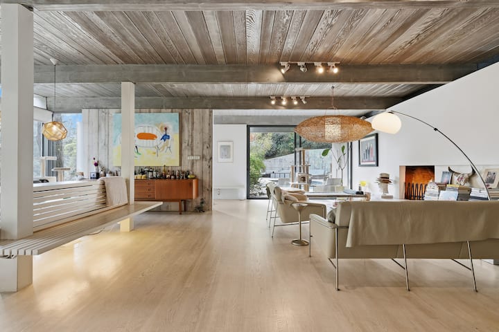 Hollywood Hills 1br Villa | Pool + Views | C&c - Los Angeles, CA
