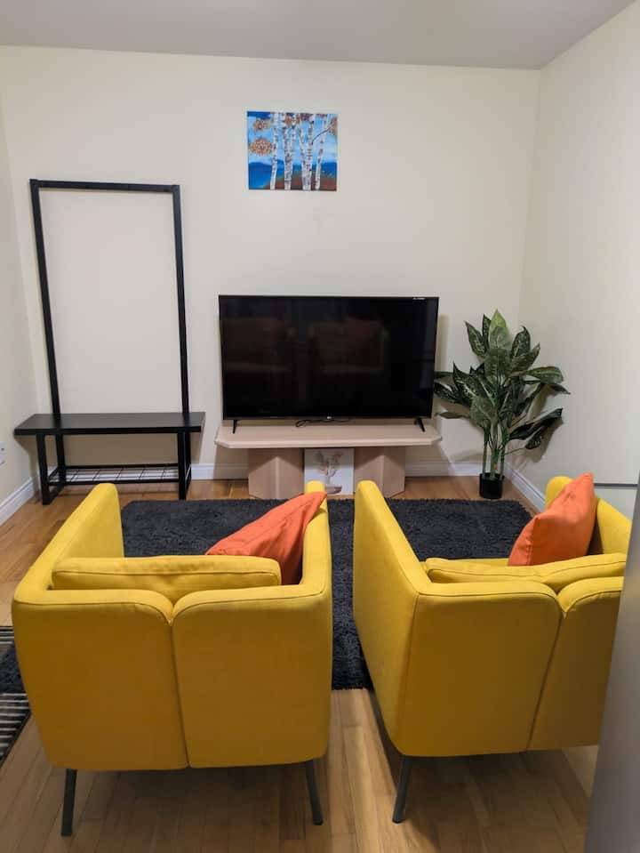 Comfort Basement Suite - Fredericton