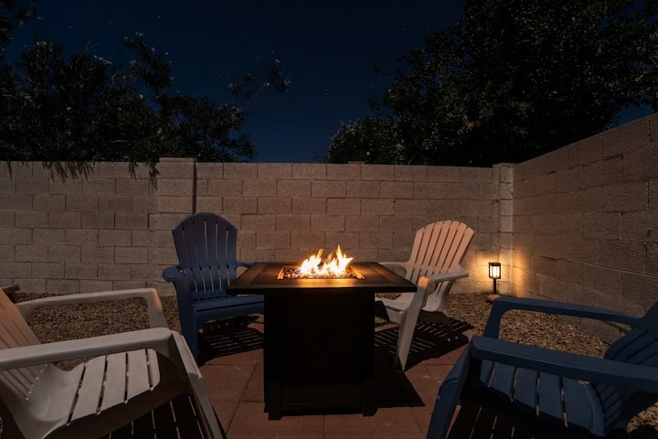 2 King Bds-bbq-fire Pit-garage -Freeway-mall - Chandler, AZ