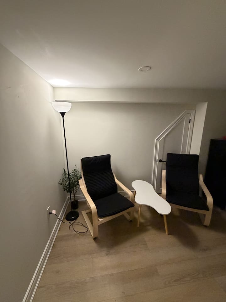 Private Stay Near Niagara + Beach Access - Port Colborne