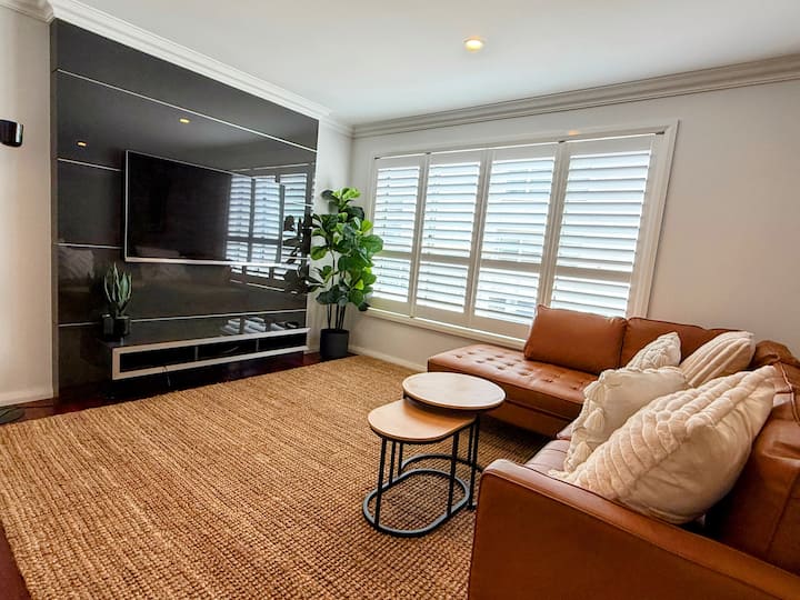 Stylish 3br In The Hill • Lemnos Retreat - Newcastle