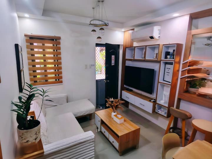 Maison Five - Centralized Ac, Infront Of Ynares - Antipolo