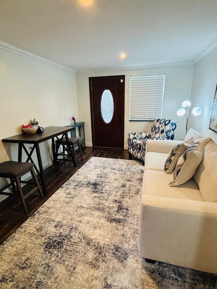 Relax & Recharge In The Heart Of Orlando - Orlando, FL