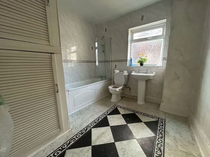 Near Liverpool University And Hospital House Room3 - Liverpool