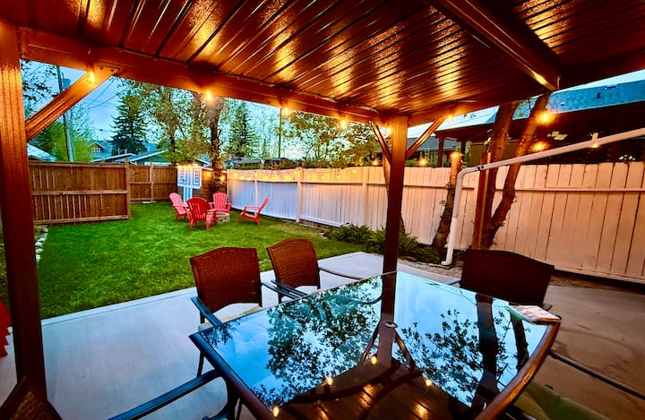 Park Once, Walk Everywhere | 4br | 1 Block To Lake - Sylvan Lake