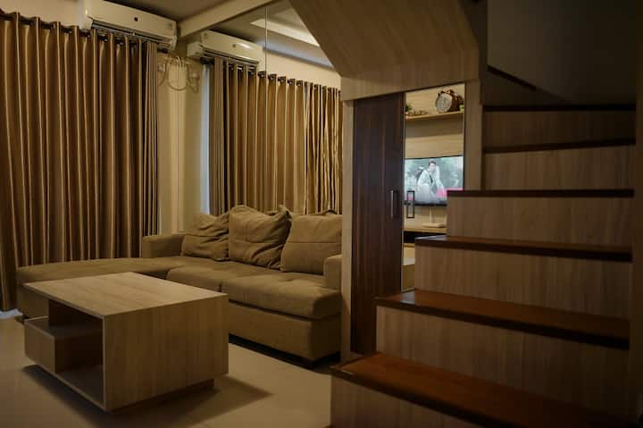 A Standard Room 001 - Ciumbuleuit - Australia