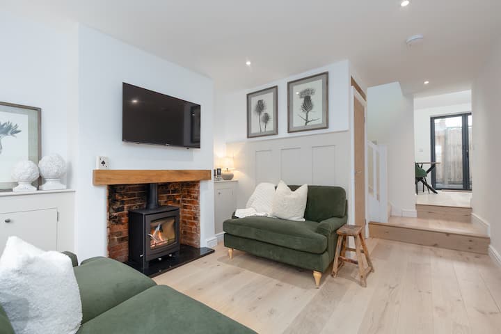 Luxurious Renovated Cottage With Log Burner - Lutterworth