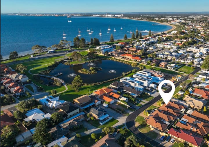 Fletcher Street Retreat (Beach Access) - Rockingham