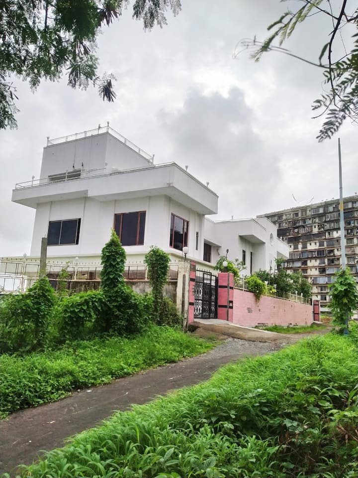 Kampani's Bungalow -Ground Floor For Family Events - Mumbai