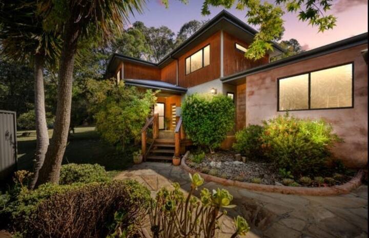 Bernard Bliss - Mount Beauty