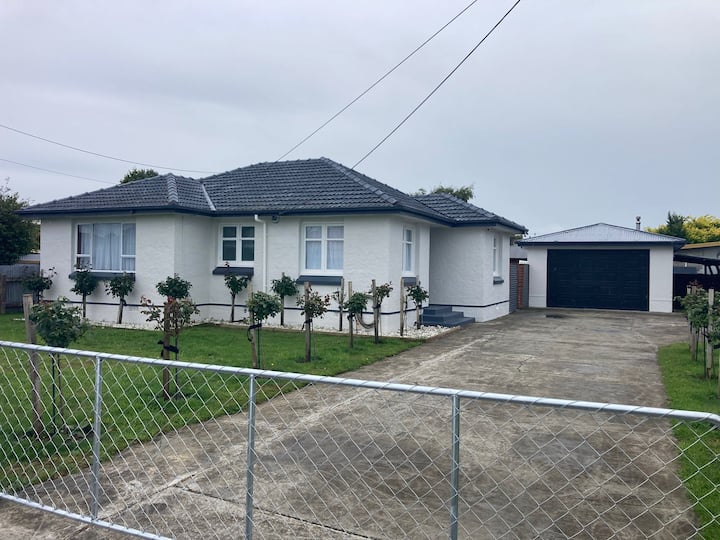 Simple And Comfortable - Invercargill